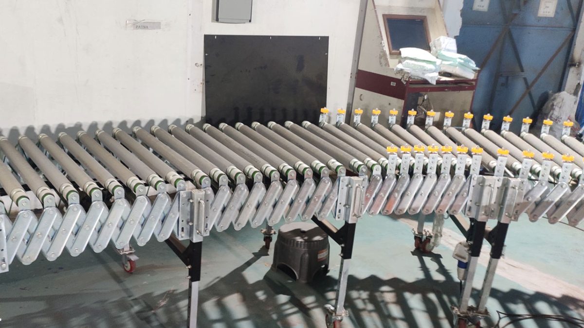 Flexible Conveyor for Material Movement, Barcode Scanning & Sorting ...