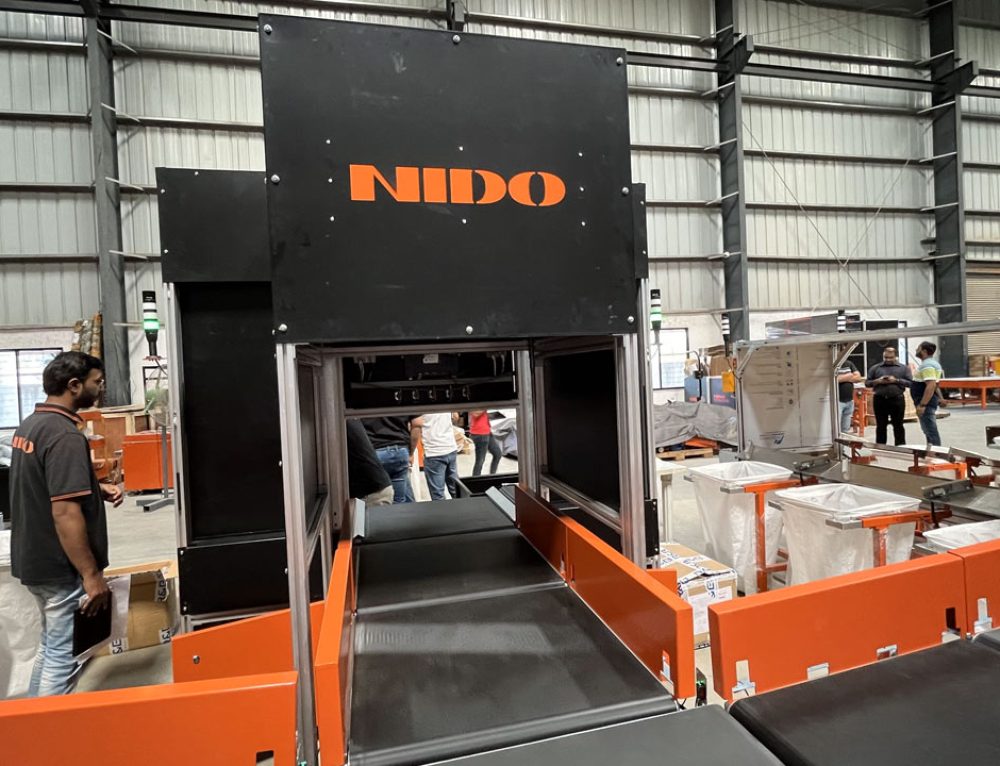 Tote Carrying Conveyors (Belt & Roller) - Nido Automation
